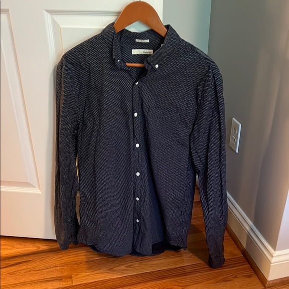 Hawker Rye | Shirts | Blue And White Casual Button Down Shirt With ...